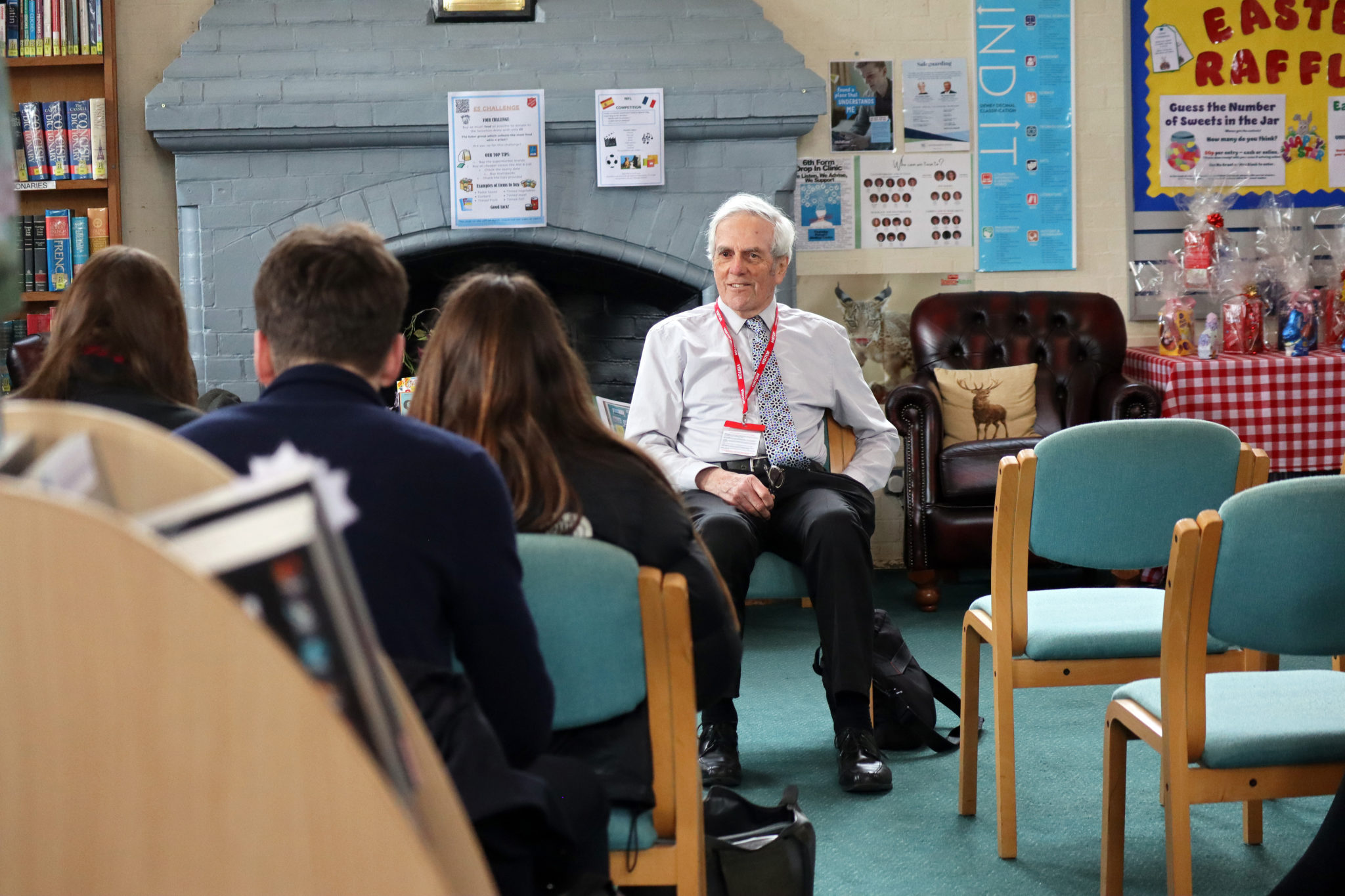 Professor Murray Biggs flies the flag for Yale University - Sutton ...